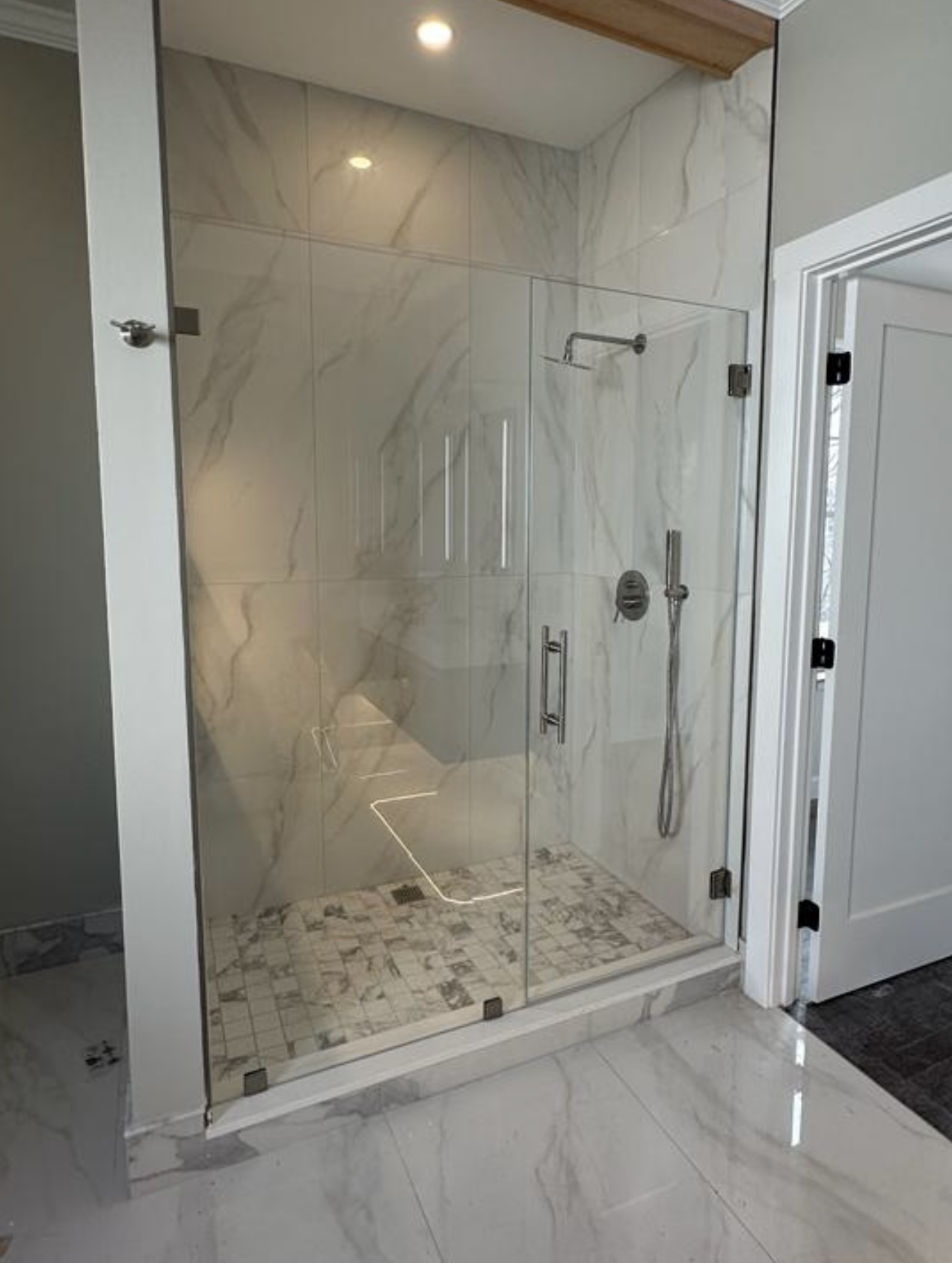 Services – Connection Glass and Mirrors