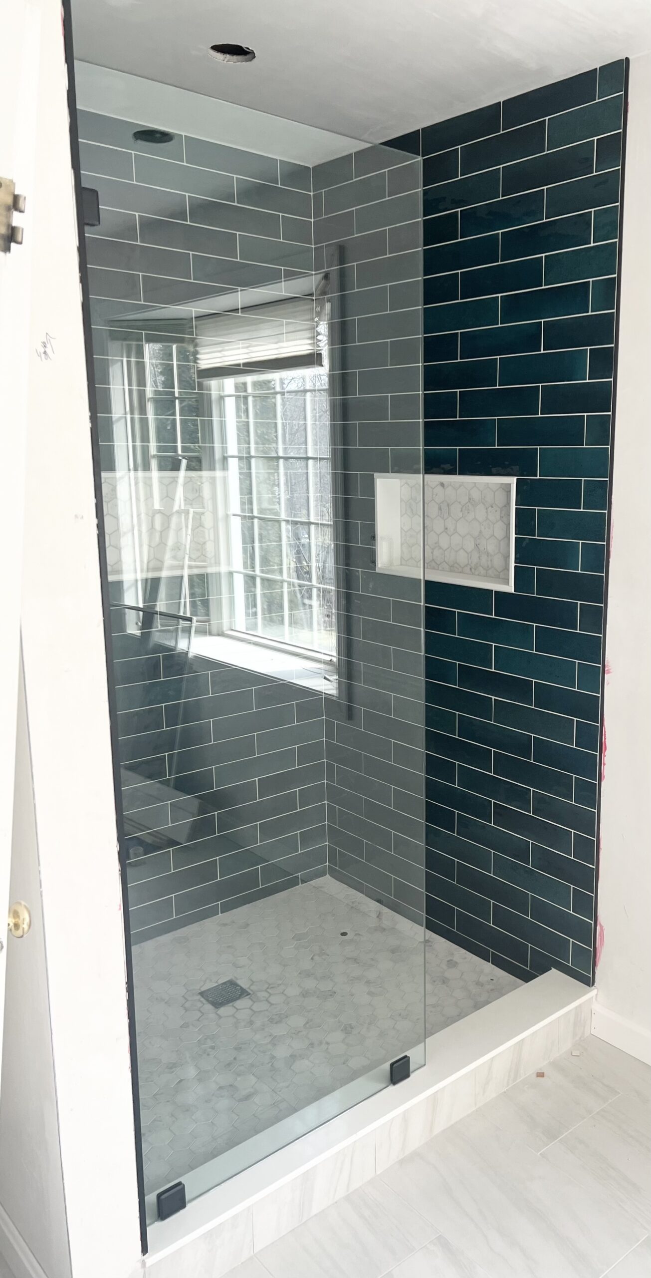 Services – Connection Glass and Mirrors